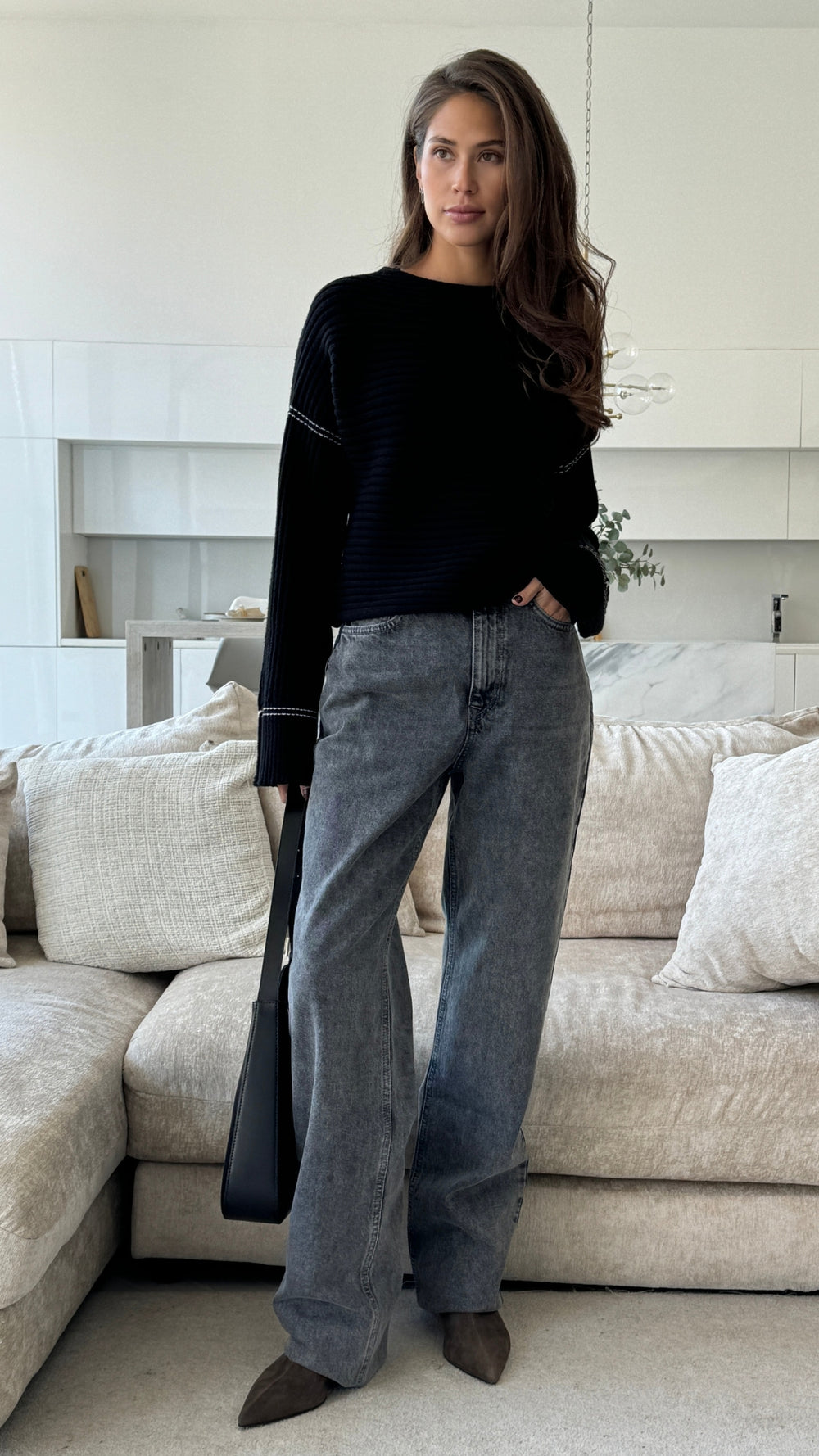 CHARLI - ANNA SWEATER - BLACK